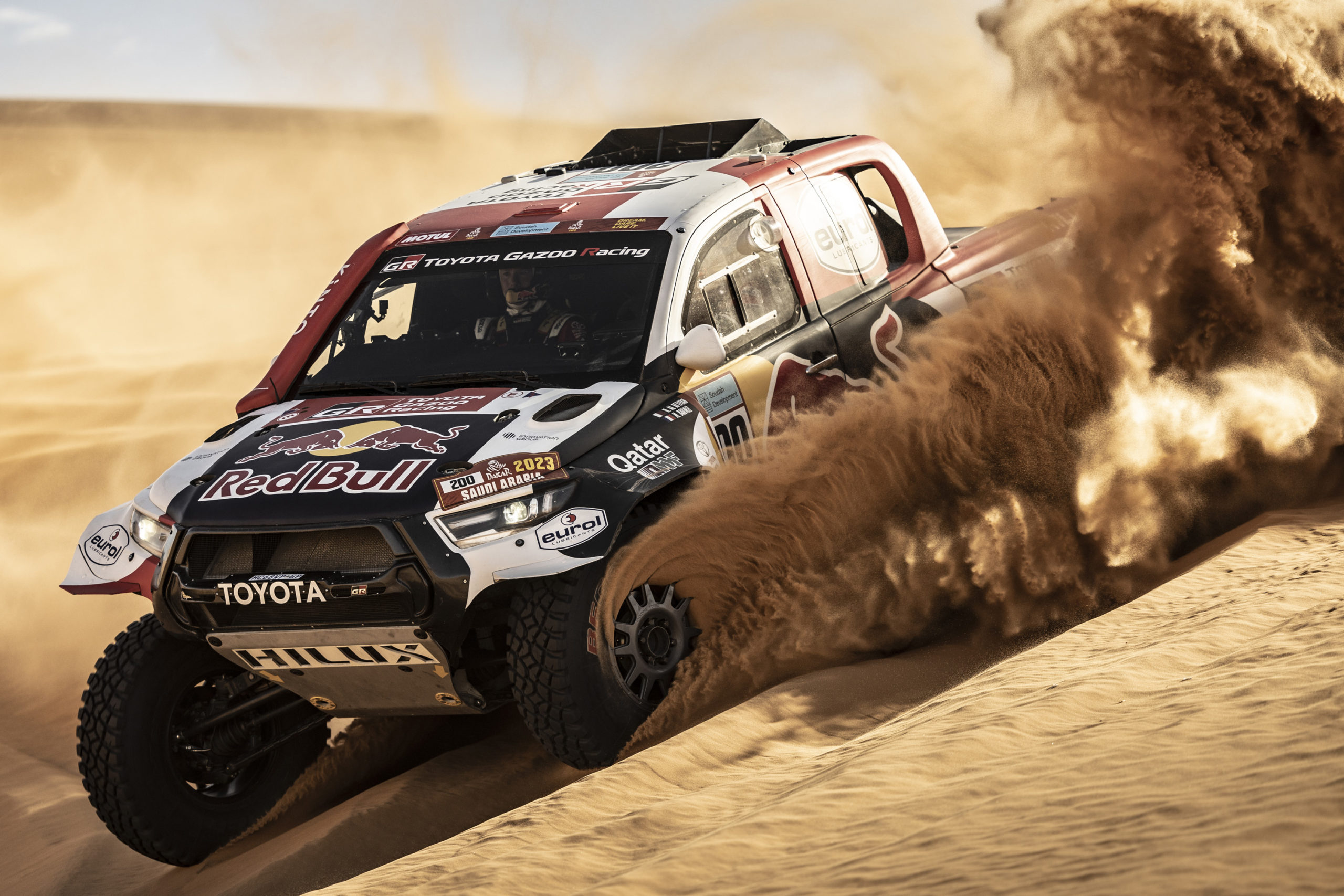 TOYOTA GAZOO RACING ENGAGERA UNE EQUIPE DE TROIS VOITURES AU DAKAR 2023 ...