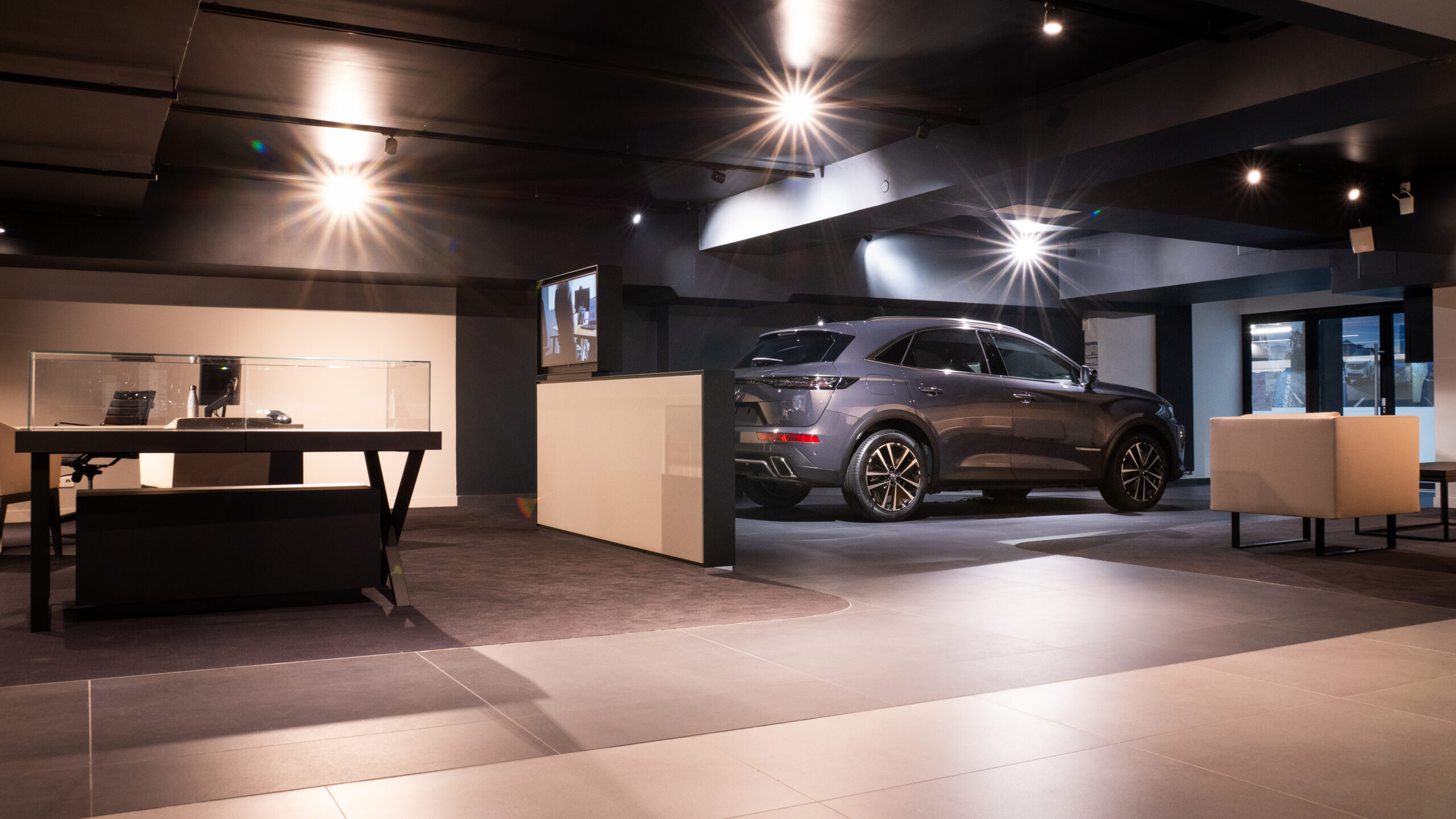 DS AUTOMOBILES ANNONCE L’OUVERTURE DE 4 NOUVEAUX DS STORES Á PARIS ET ...